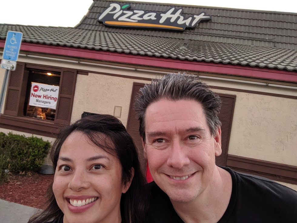 A Bygone Era: Full-Fledged Pizza Hut Restaurant – My Burning Kitchen ...